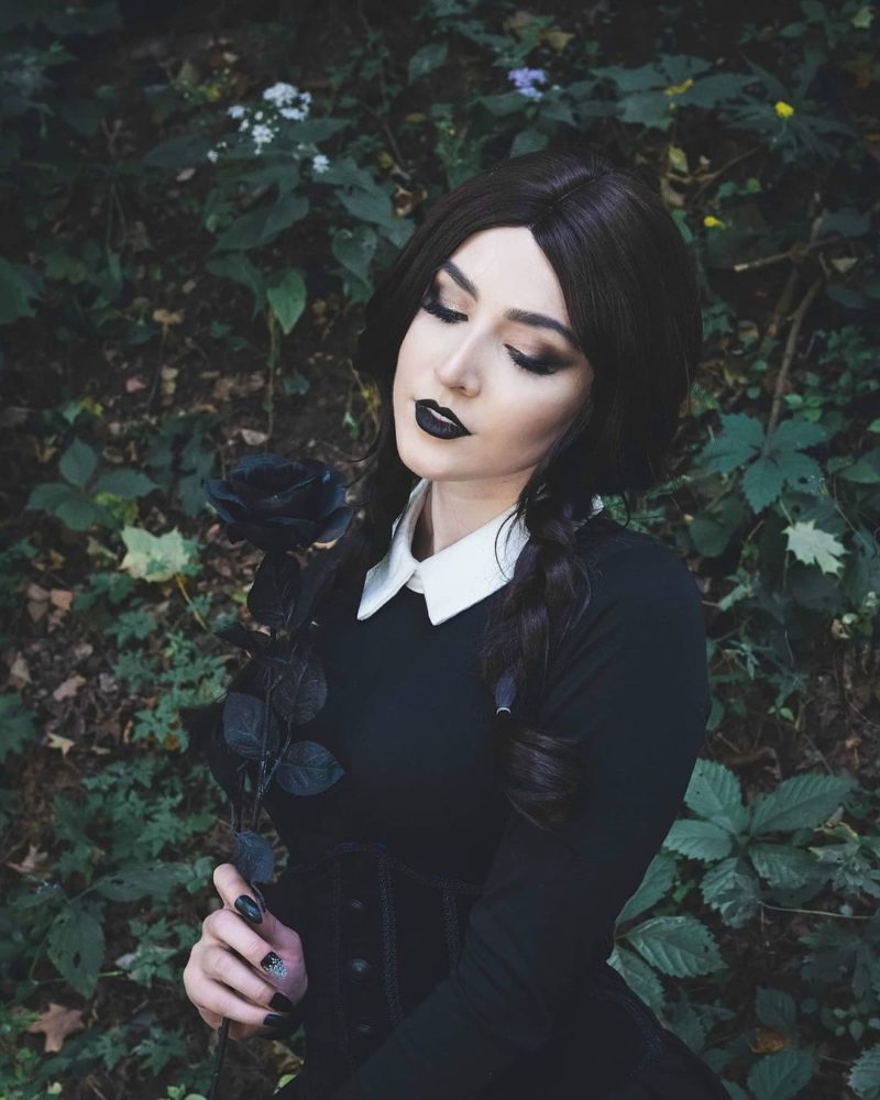 This Wednesday Addams cosplay by Luxlo is so good it’s altogether ooky ...